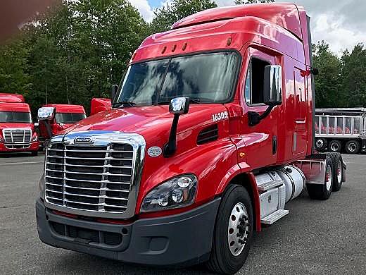 2017 Freightliner CASCADIA (For Sale) | 60" Sleeper | #256634