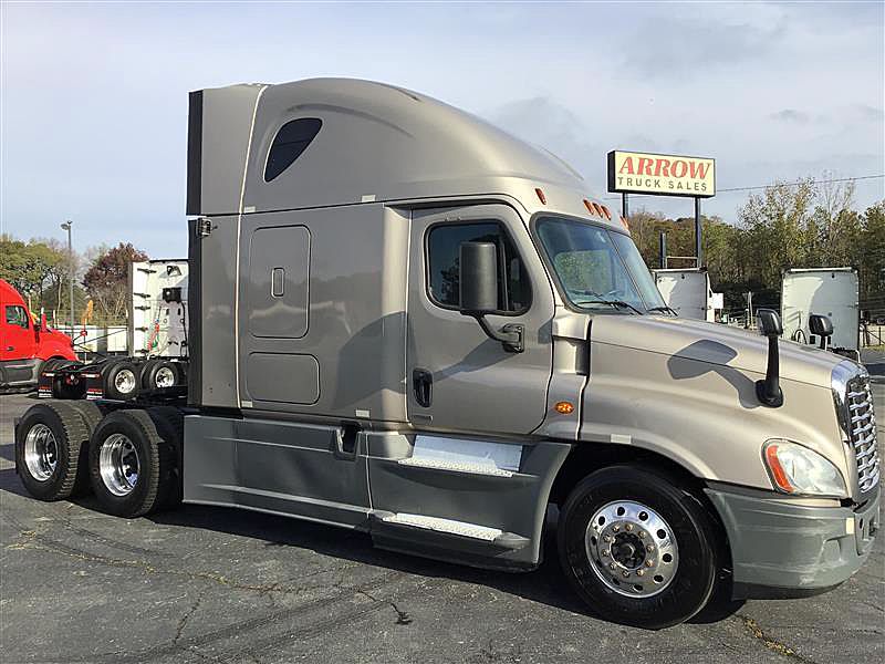 2017 Freightliner CASCADIA EVOLUTION (For Sale) | 72" Sleeper | #256672
