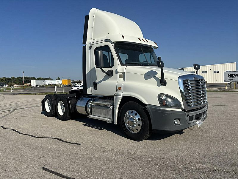 2015 Freightliner Cascadia For Sale | Day Cab | #13372FHP