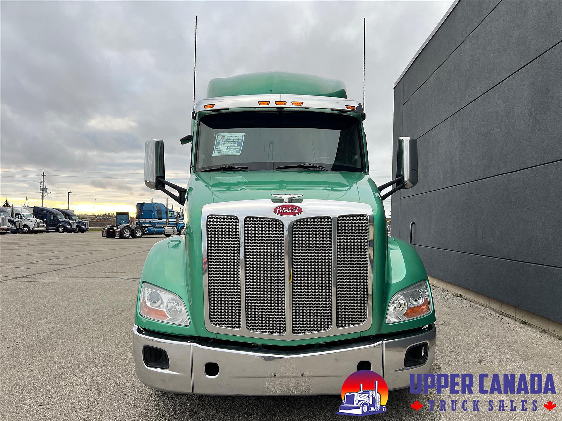 2018 Peterbilt 579 For Sale | 80" Sleeper | #3184591