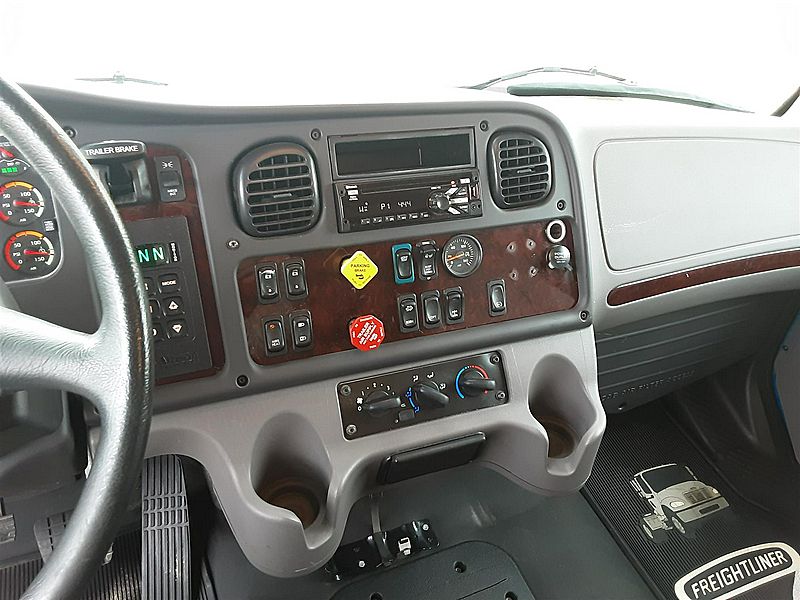 2019 Freightliner M2 106 For Sale | Sleeper Truck | #89443