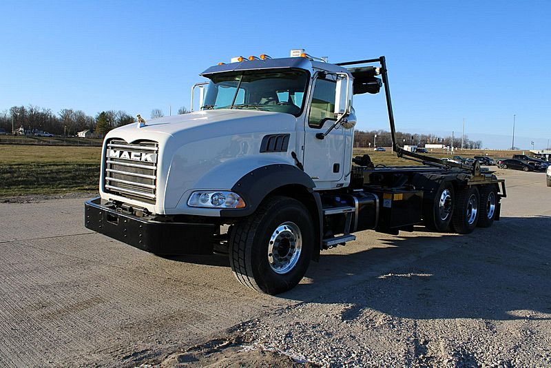 2023 Mack Granite GR64B For Sale | Roll-Off | # M027650