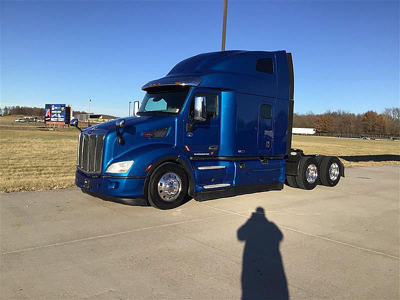 2019 Peterbilt 579 For Sale | 80" Sleeper | #256958