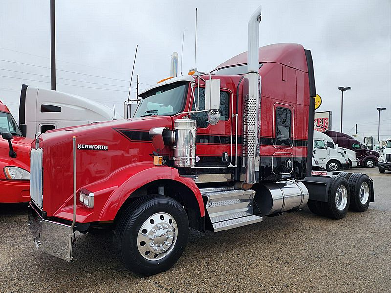 2011 Kenworth T800 For Sale | 62" Sleeper | #2*22126