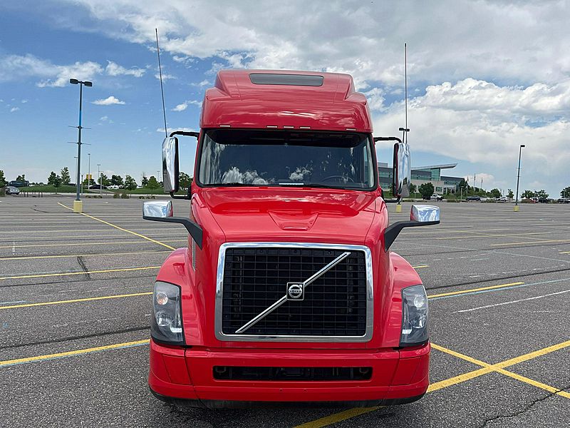 2018 Volvo VNL 780 (For Sale) | 77" Sleeper | #23VU998528