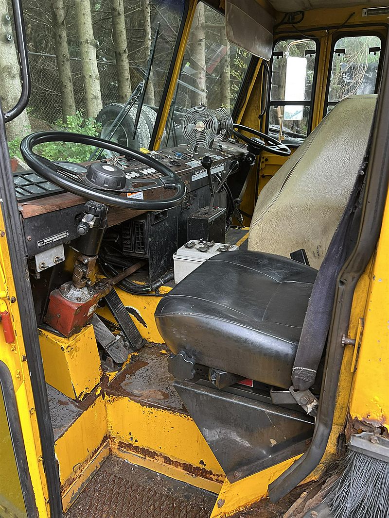 2000 CCC LET2-46 For Sale | Refuse Truck | #8800