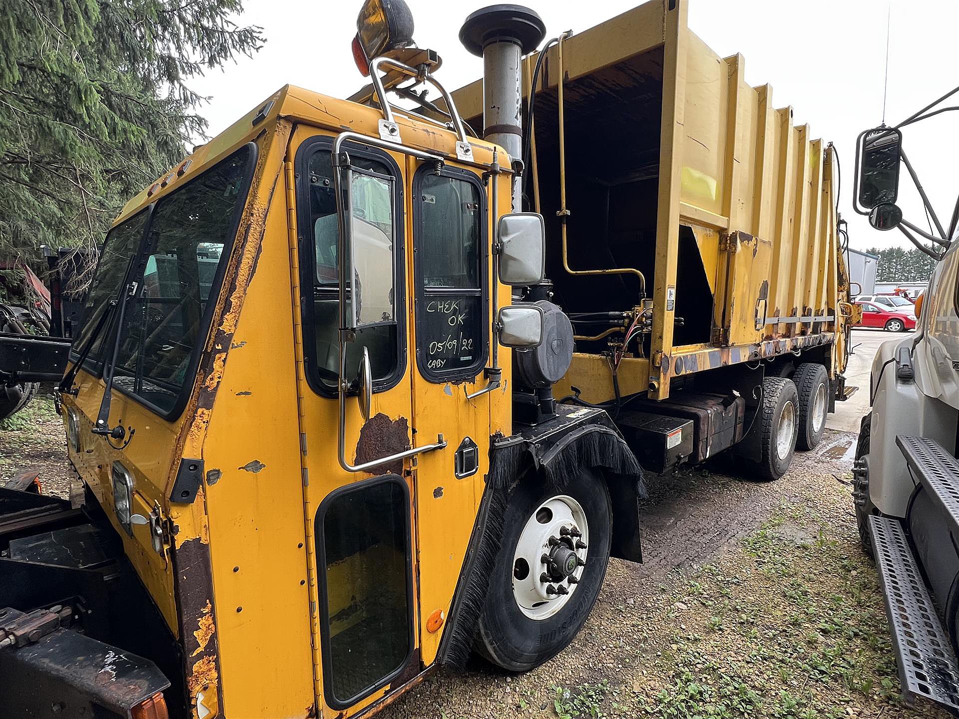 2000 CCC LET2-46 For Sale | Refuse Truck | #8800