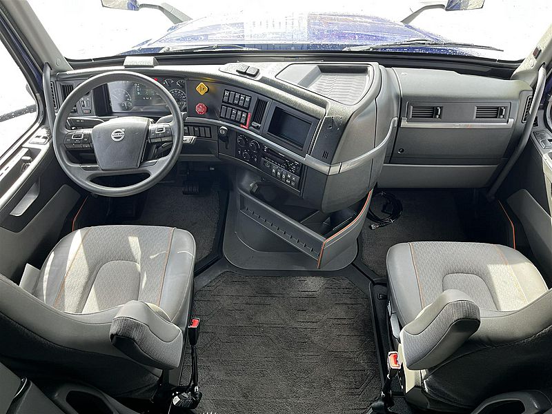 2020 Volvo VNL 860 For Sale | 77" Sleeper | #23VU254583