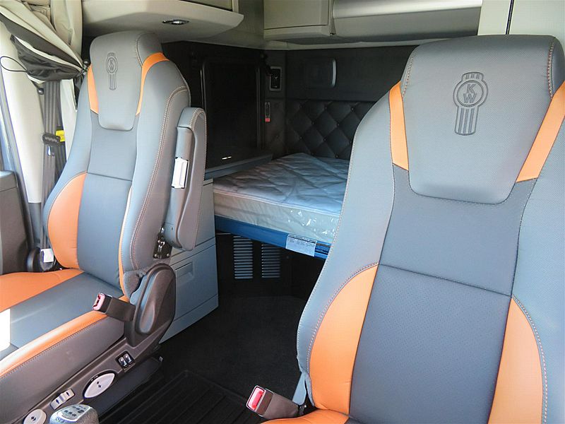 2024 Kenworth W990 (For Sale) | 76" Sleeper | #336793 * Stock