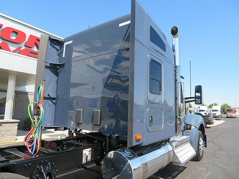 2024 Kenworth W990 (For Sale) | 76" Sleeper | #336793 * Stock