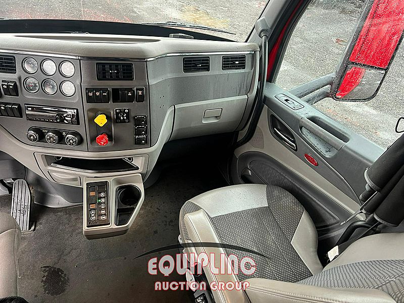 2017 Peterbilt 579 (For Sale) | Sleeper Truck | With Video | #CNLDC40970
