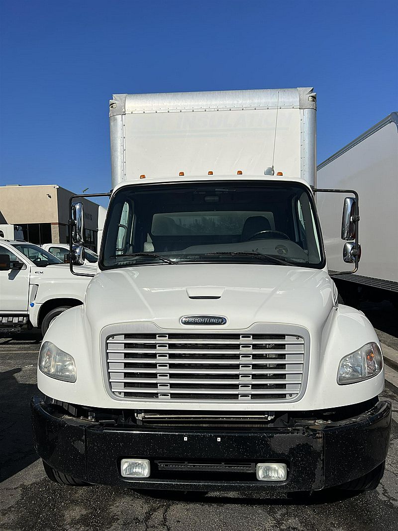 2017 Freightliner M2 (For Sale) | 26' Box | #HDHT8880