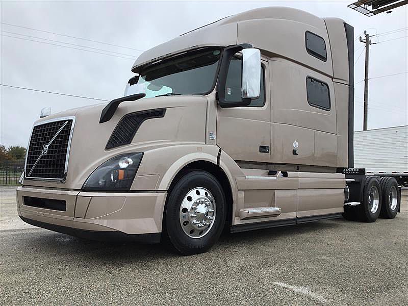 2017 Volvo VNL780 (For Sale) | 77" Sleeper | #257217