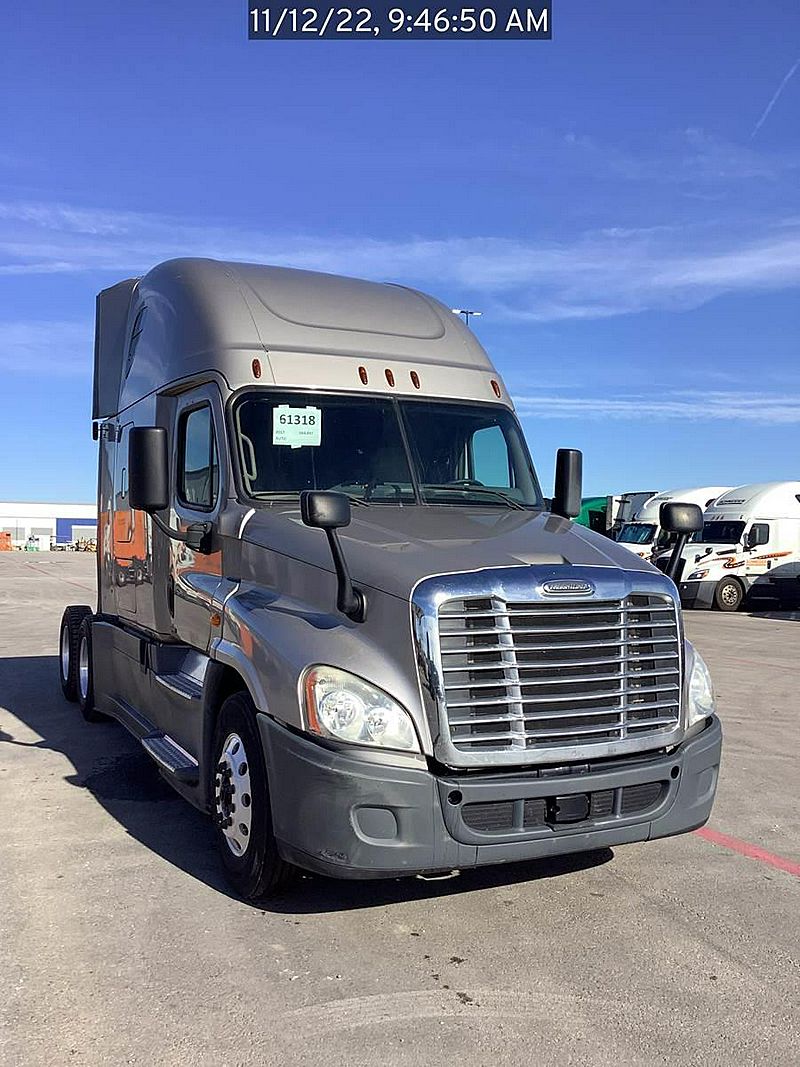 2017 Freightliner Cascadia (For Sale) | 72" Sleeper | #61318