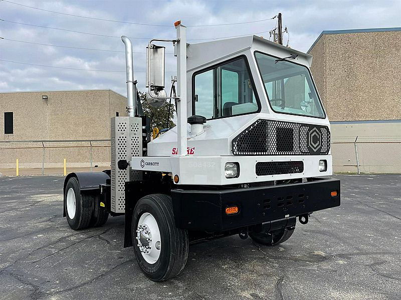 2018 Capacity Sabre For Sale | Yard Spotter | #U9329