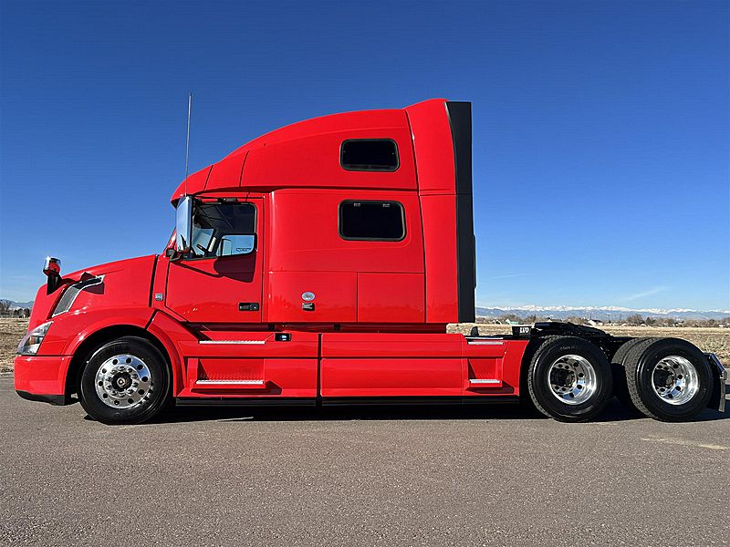 2018 Volvo VNL 780 For Sale | Sleeper Truck | #10VU998513