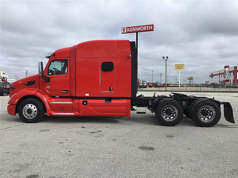 2017 Peterbilt 579 (For Sale) | 80" Sleeper | #257311