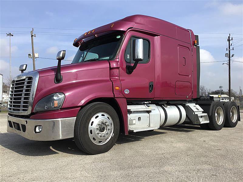 2018 Freightliner CASCADIA (For Sale) | 72" Sleeper | #257307