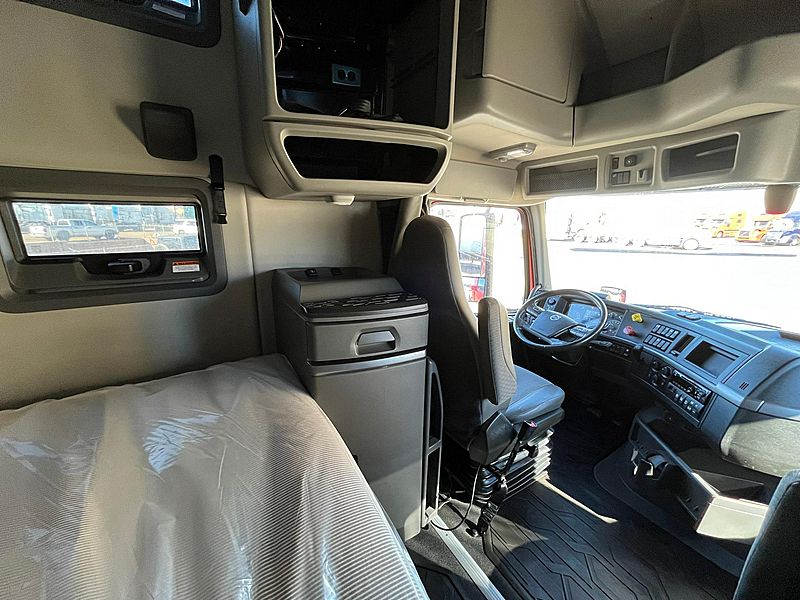 2019 Volvo VNL 760 For Sale | Sleeper Truck | #02VU192935