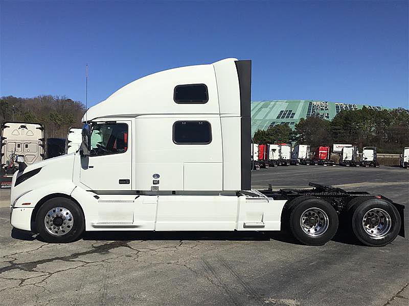 2019 Volvo VNL 860 For Sale | 77" Sleeper | #257401