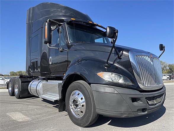 2015 PROSTAR (For Sale) | 56" Sleeper | #5502