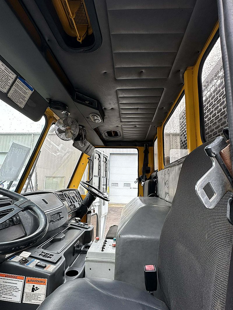 2005 CCC LET2-46 (For Sale) | Refuse Truck | #8801