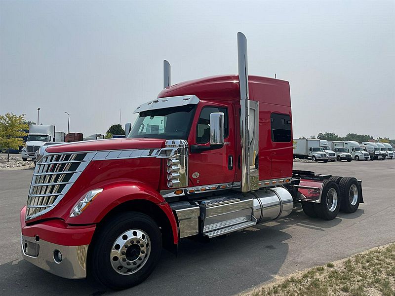 2019 International LoneStar (For Sale) | 73" Sleeper | #KN318379