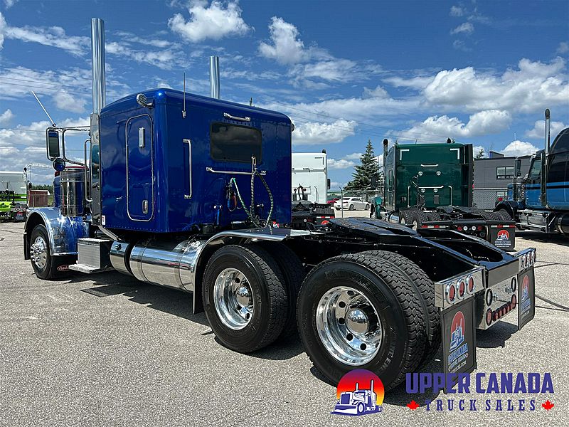 2017 Peterbilt 389 For Sale | 72" Sleeper | #3174823