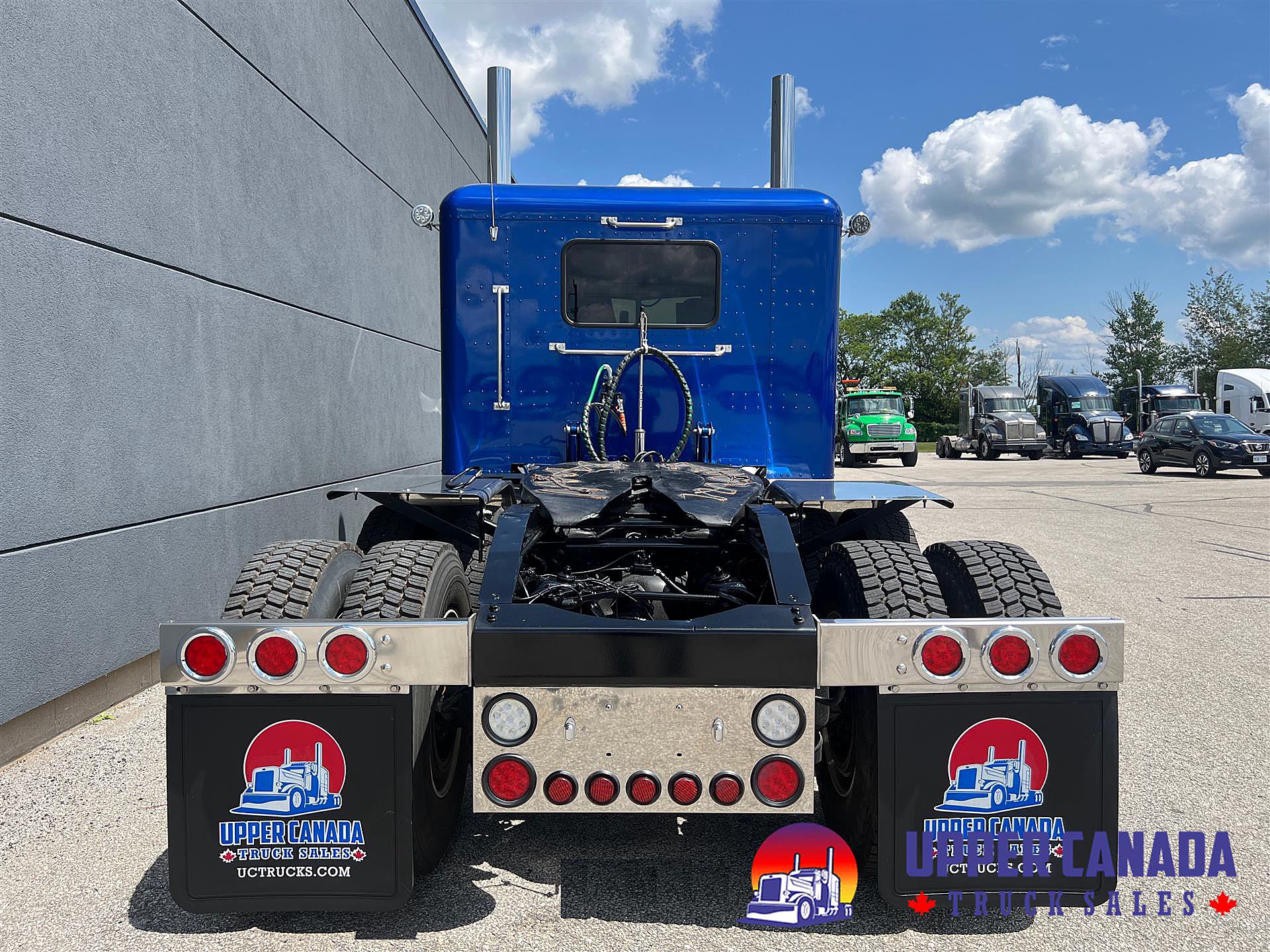 2017 Peterbilt 389 For Sale | 72" Sleeper | #3174823