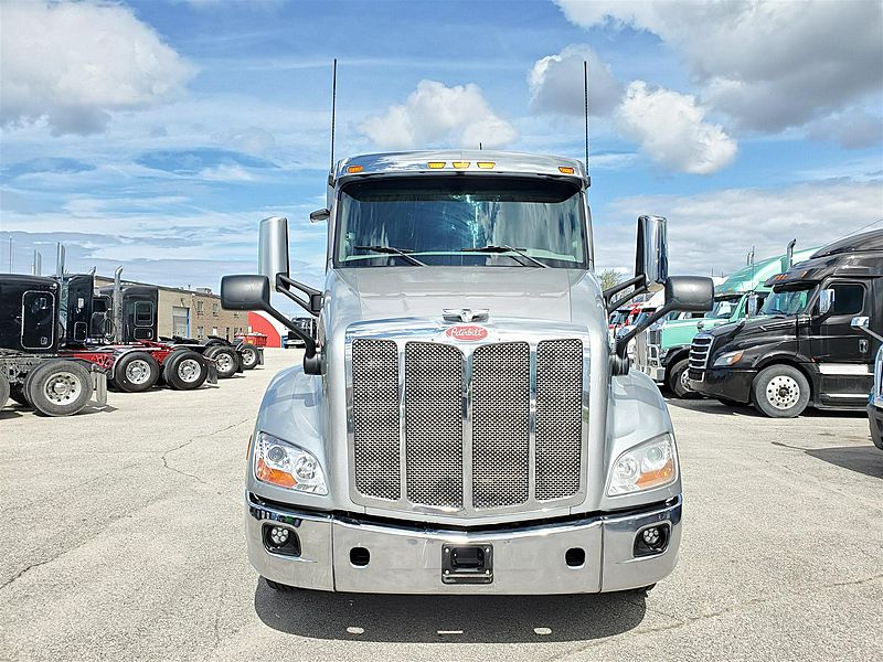 2018 Peterbilt 579 (For Sale) | 72" Sleeper | #3184627