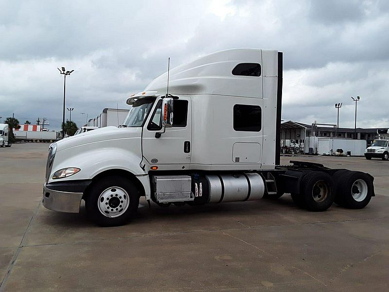 2016 Navistar International PROSTAR (For Sale) | 73" Sleeper | #375304