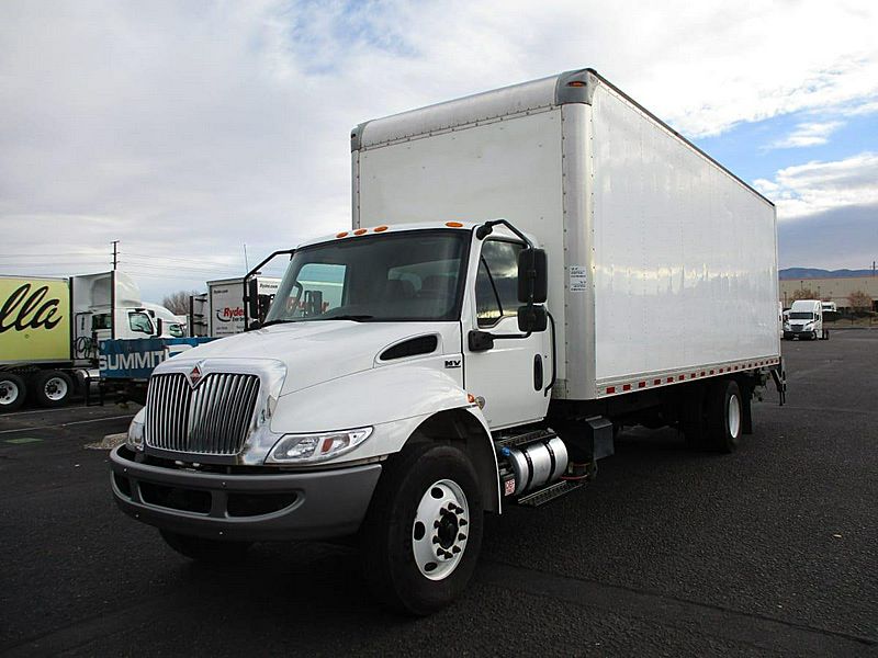 2019 Navistar International MV607 (For Sale) | 26' Box | Non CDL | #240274