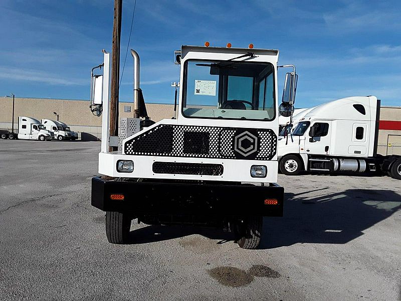 2018 Capacity SABRE 5 4X2 For Sale | Yard Spotter | #814559