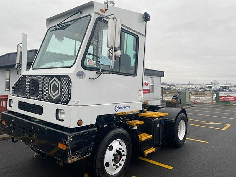 2019 Capacity SABRE 5 4X2 (For Sale) | Yard Spotter | #279277