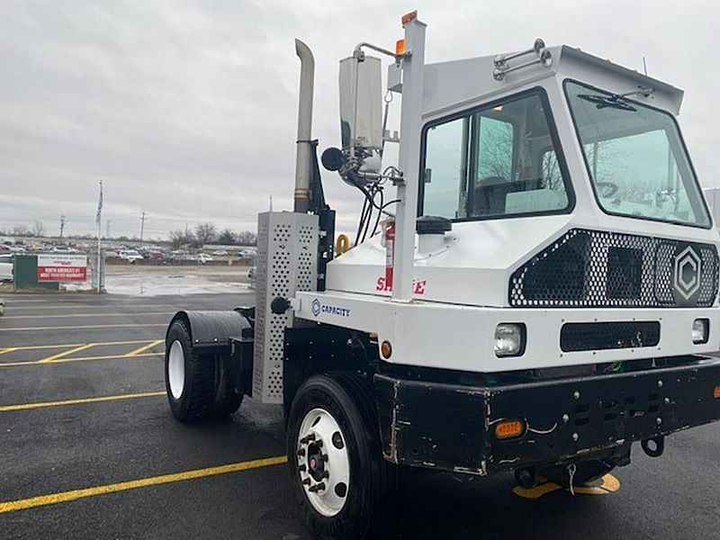 2019 Capacity SABRE 5 4X2 (For Sale) | Yard Spotter | #279277