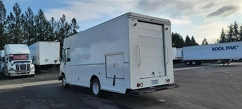2014 Freightliner MT45 For Sale | 16' Box | Non CDL | #532143