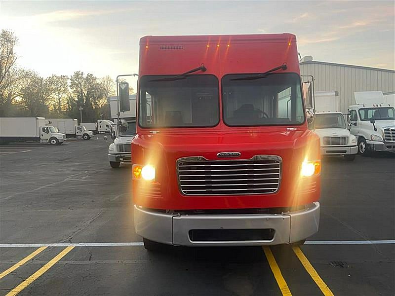 2016 Freightliner MT55 For Sale | 22' Box | Non CDL | #650309