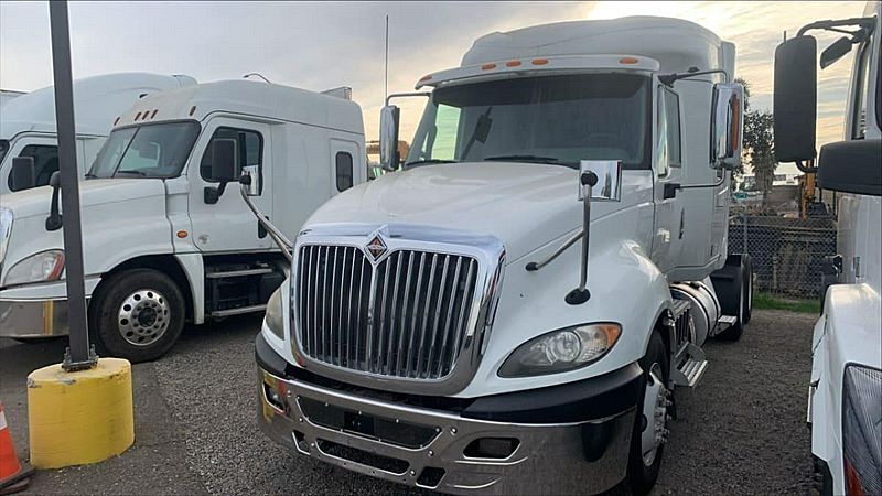 2014 Navistar International PROSTAR (For Sale) | 56" Sleeper | #319059