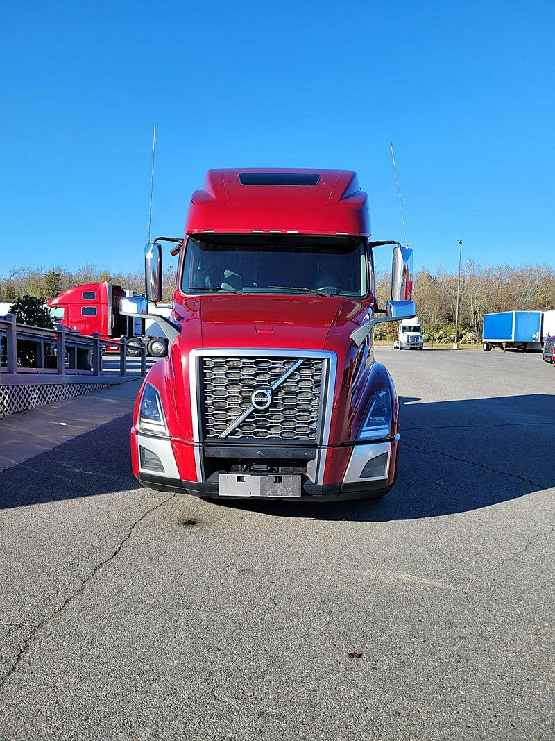 2019 Volvo VNL 860 For Sale | 73" Sleeper | #840710