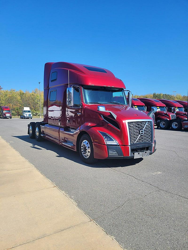2019 Volvo VNL 860 (For Sale) | 73" Sleeper | #840686
