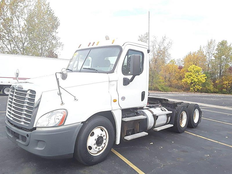 2014 Freightliner CASCADIA 125 (For Sale) | Day Cab | #525354
