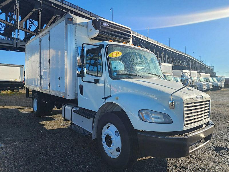 2015 Freightliner M2 106 For Sale | 17' Box | #303556