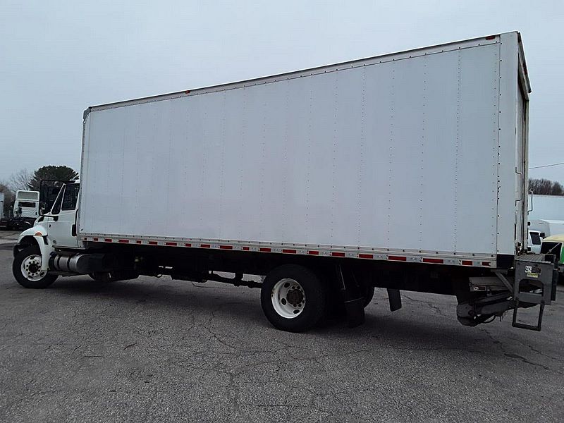2017 Navistar International DuraStar 4300 (For Sale) | 26' Box | #670033