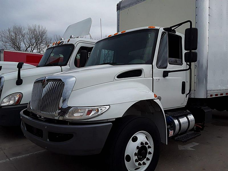 2019 Navistar International 4300 (For Sale) | 26' Box | Non CDL | #812235