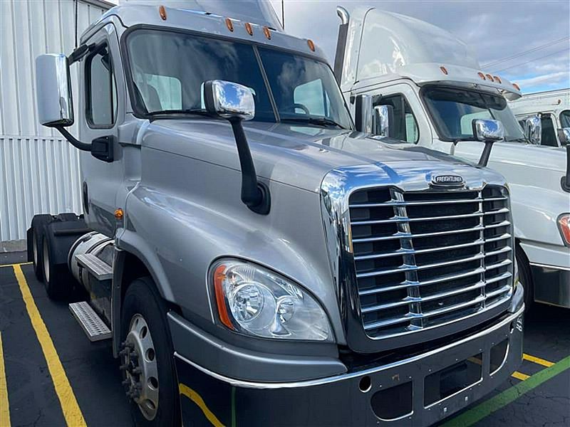 2017 Freightliner CASCADIA 125 For Sale | Day Cab | #677762