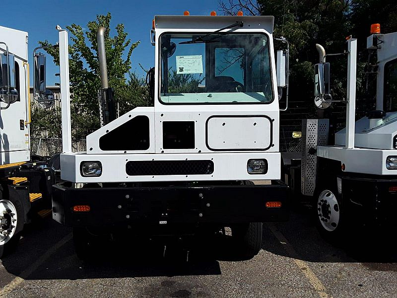 2017 Capacity SABRE 5 4X2 For Sale | Yard Spotter | #756037