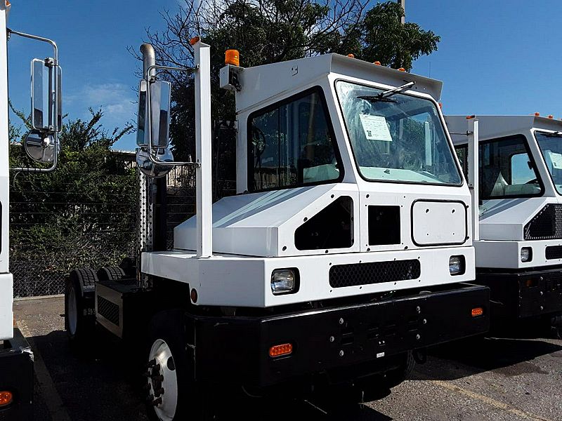 2017 Capacity SABRE 5 4X2 For Sale | Yard Spotter | #756037