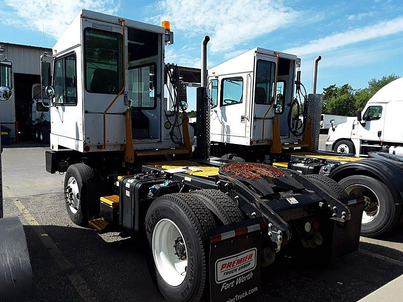 2017 Capacity SABRE 5 4X2 For Sale | Yard Spotter | #756037