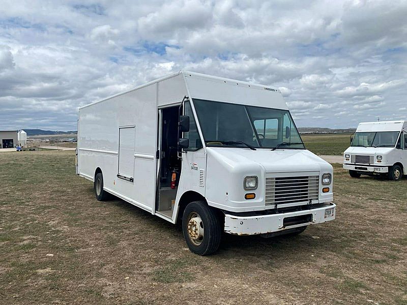 2016 Ford PARCEL VAN For Sale | 23' Box | Non CDL | #647938