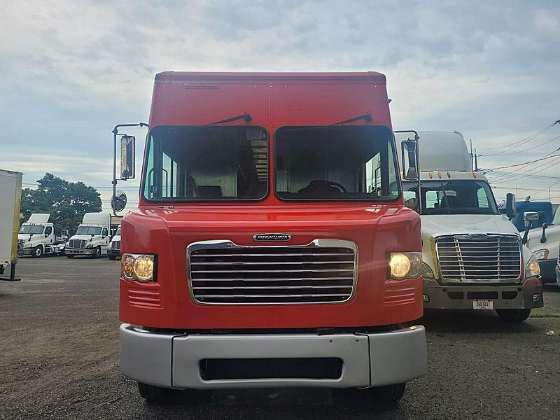 2016 Freightliner MT55 (For Sale) | 24' Box | Non CDL | #650240
